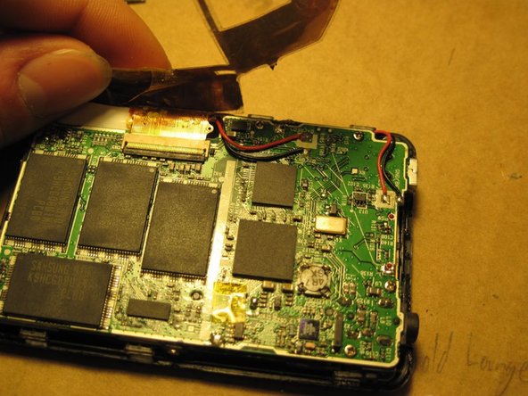 Disassembling Creative ZEN Screen and Battery - iFixit Repair Guide
