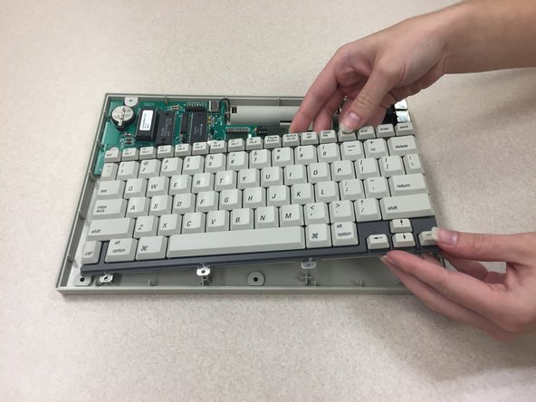 AlphaSmart Pro Keyboard Replacement - iFixit