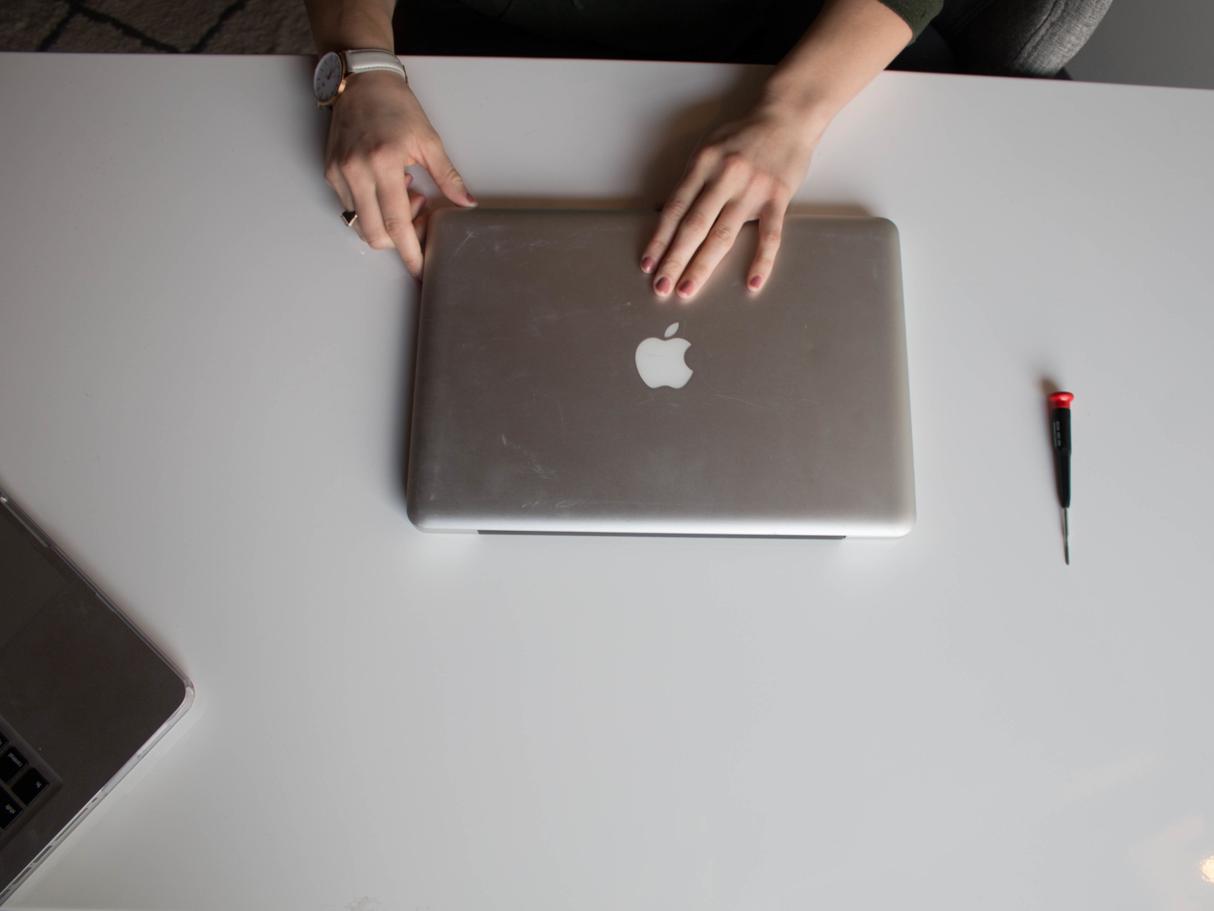 MacBook Pro Hard Drive Removal - iFixit Repair Guide