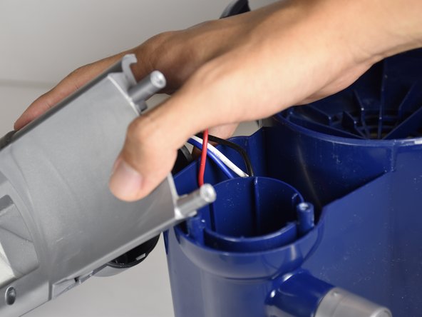 Shark Navigator Lift-Away Deluxe NV360 Power Button Replacement - iFixit