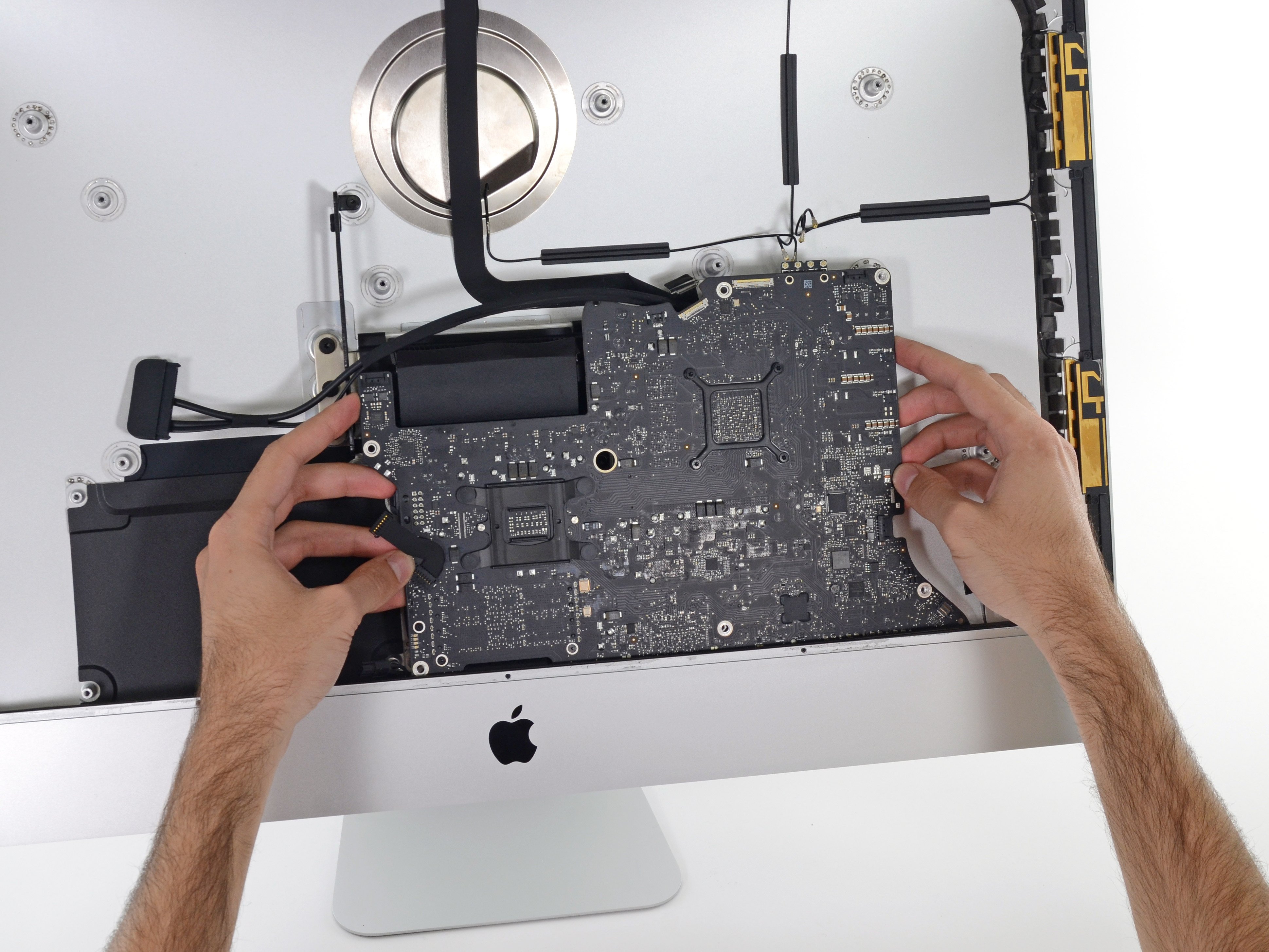 iMac Intel 27" EMC 2546 Logic Board Replacement - iFixit Repair Guide