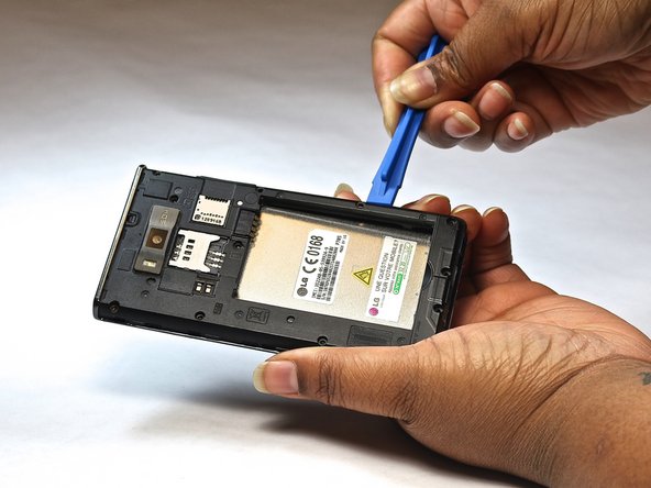 LG Optimus L7 P705 SIM Card Slot Replacement - iFixit Repair Guide