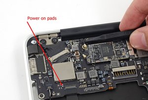 SOLVED: Where is the power pads on this MacBook Air? - MacBook Air 11 ...