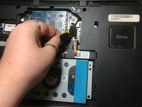 Alienware 17 R2 Screen Replacement - iFixit