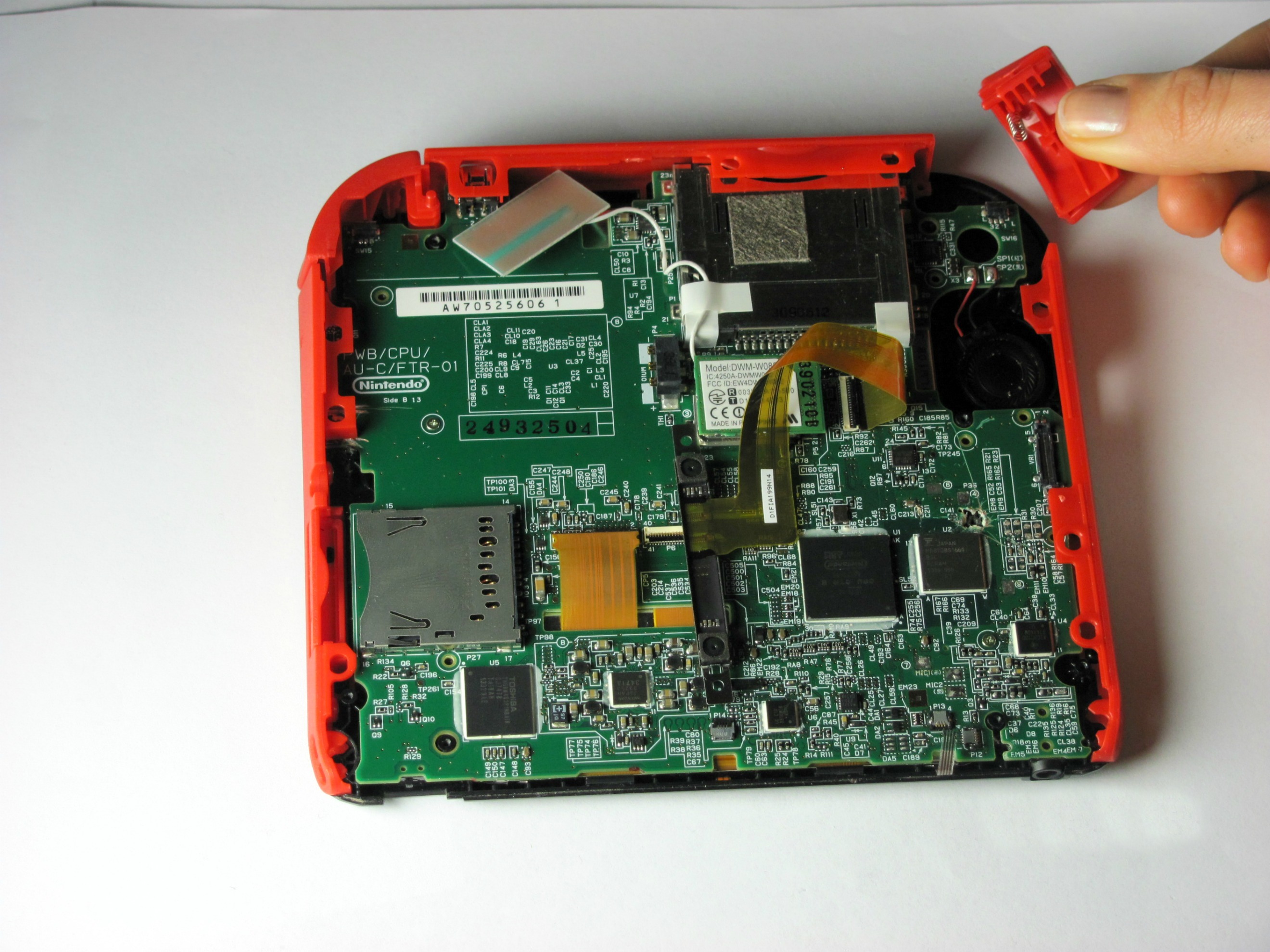 Nintendo 2DS Trigger Button Replacement - iFixit Repair Guide