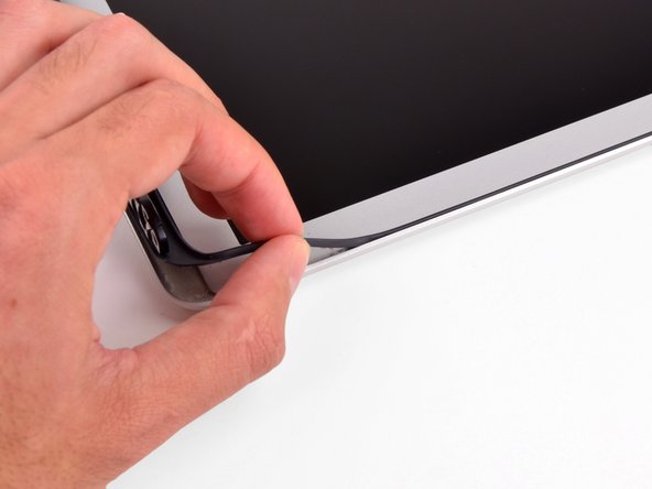 MacBook Pro 15" Unibody Mid 2010 Matte LCD Replacement - iFixit Repair ...