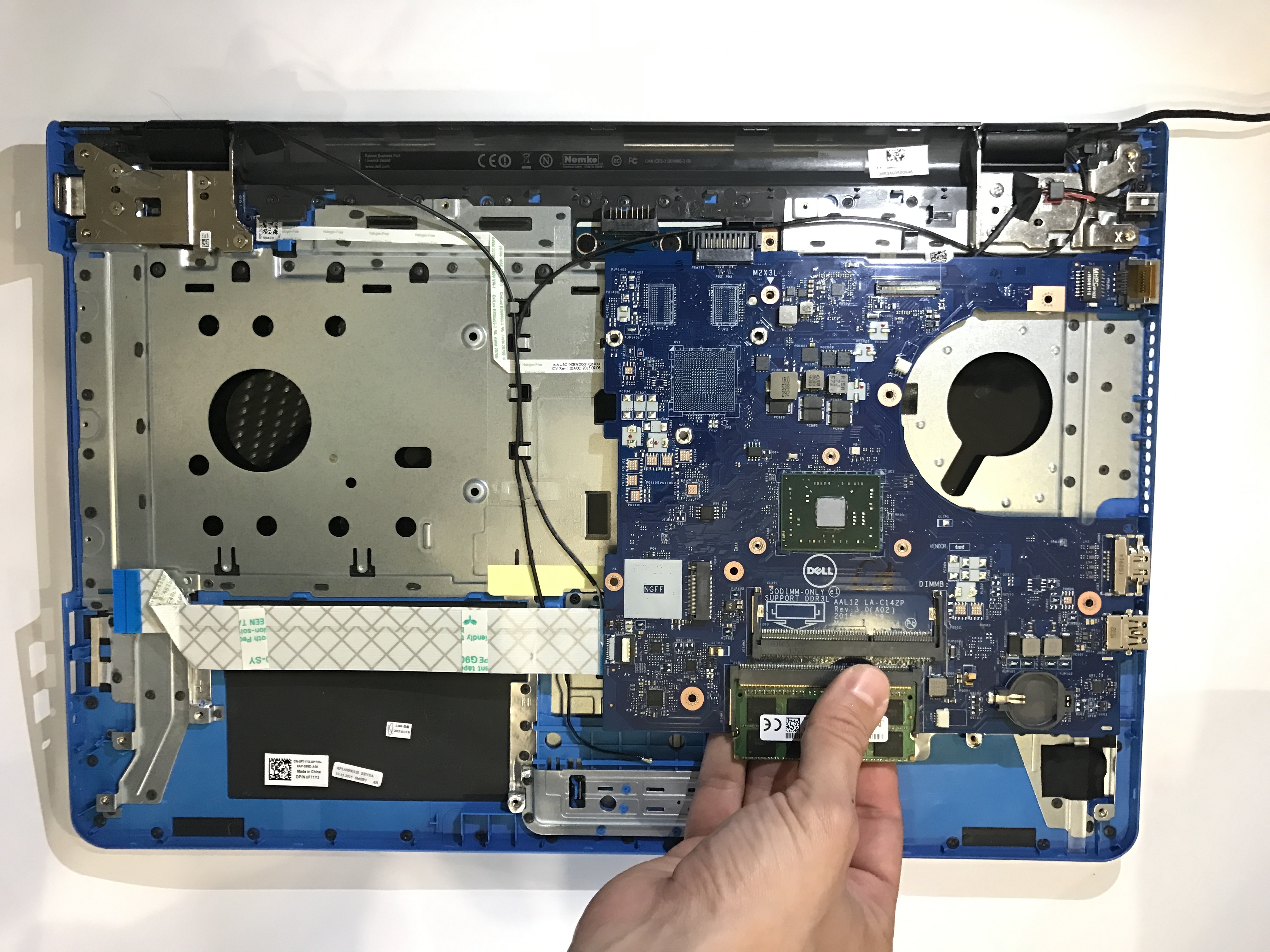 Dell Inspiron 17-5755 Motherboard Replacement - iFixit Repair Guide