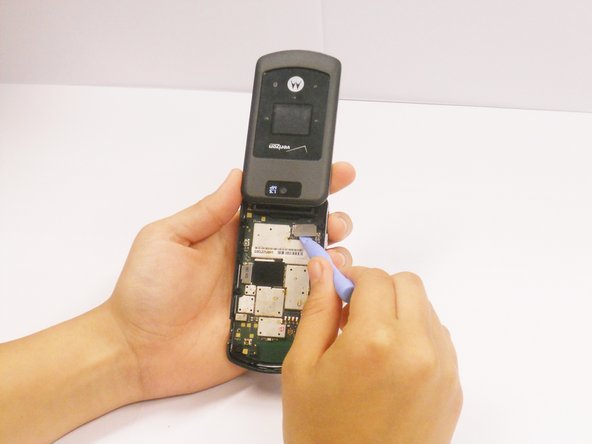 Motorola MOTO W755 Cell Phone Functional Keypad Replacement - iFixit