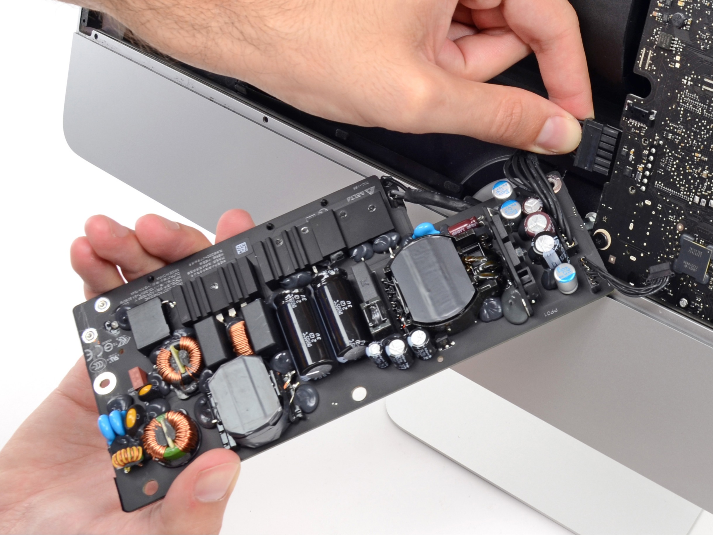 iMac Intel 21.5" Retina 4K Display Power Supply Replacement - iFixit Repair Guide