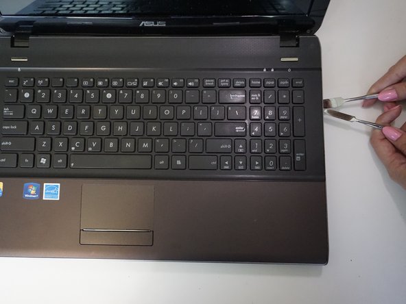 ASUS U52F-BBG6 Keyboard Replacement - iFixit Repair Guide