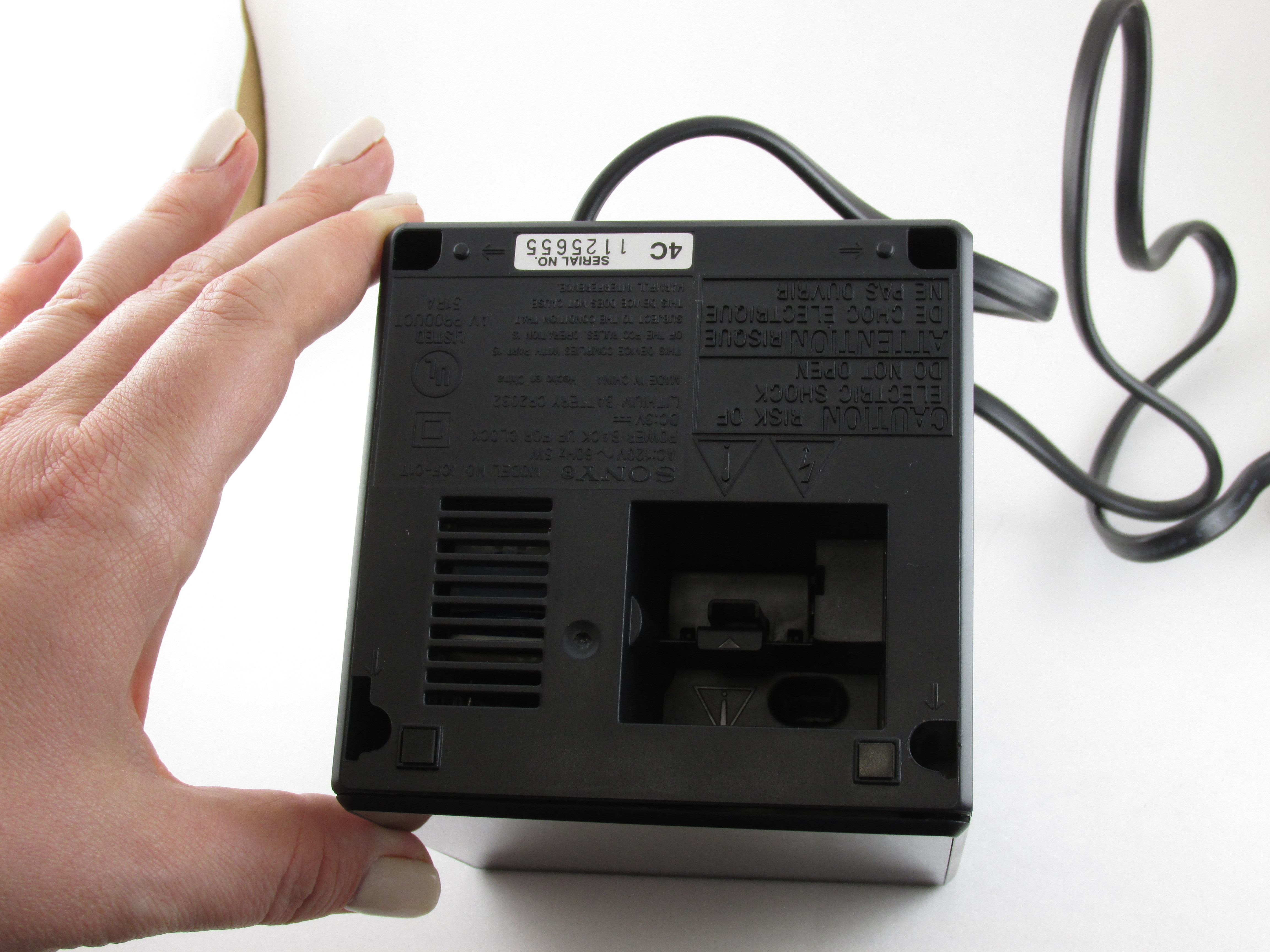 Sony ICFC1T Battery Replacement - iFixit