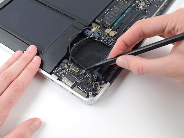 MacBook Air 13" Early 2015 Upper Case Replacement - iFixit Repair Guide