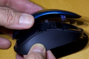 So how do I fix the stiff left button issue? - Logitech v470 - iFixit