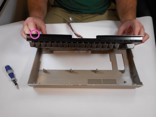 Commodore 64 Removing the Shift-Lock Key - iFixit