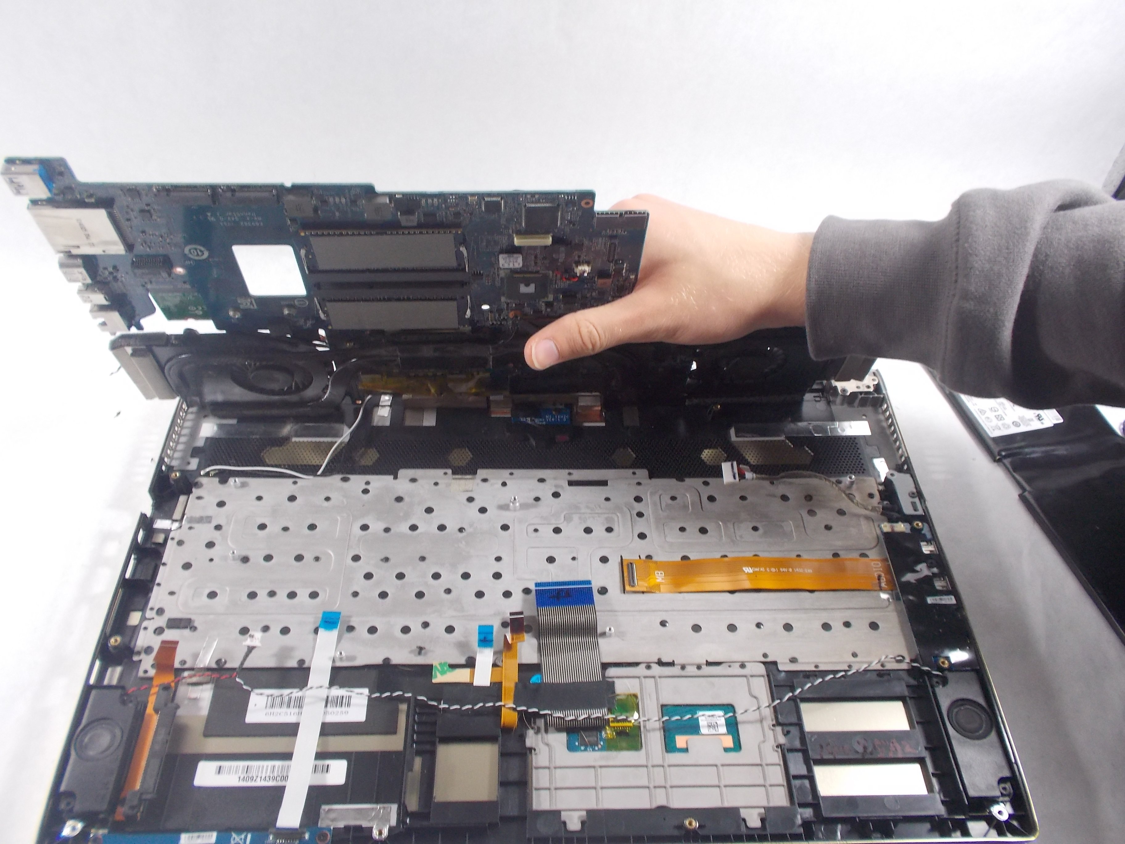 MSI GS60 Ghost Pro 4K Gold Edition Motherboard Replacement - iFixit ...