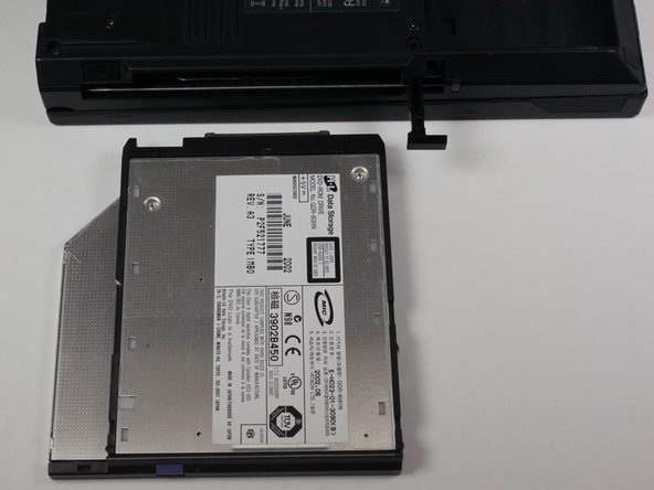 IBM ThinkPad T30 Optical Drive Replacement - iFixit
