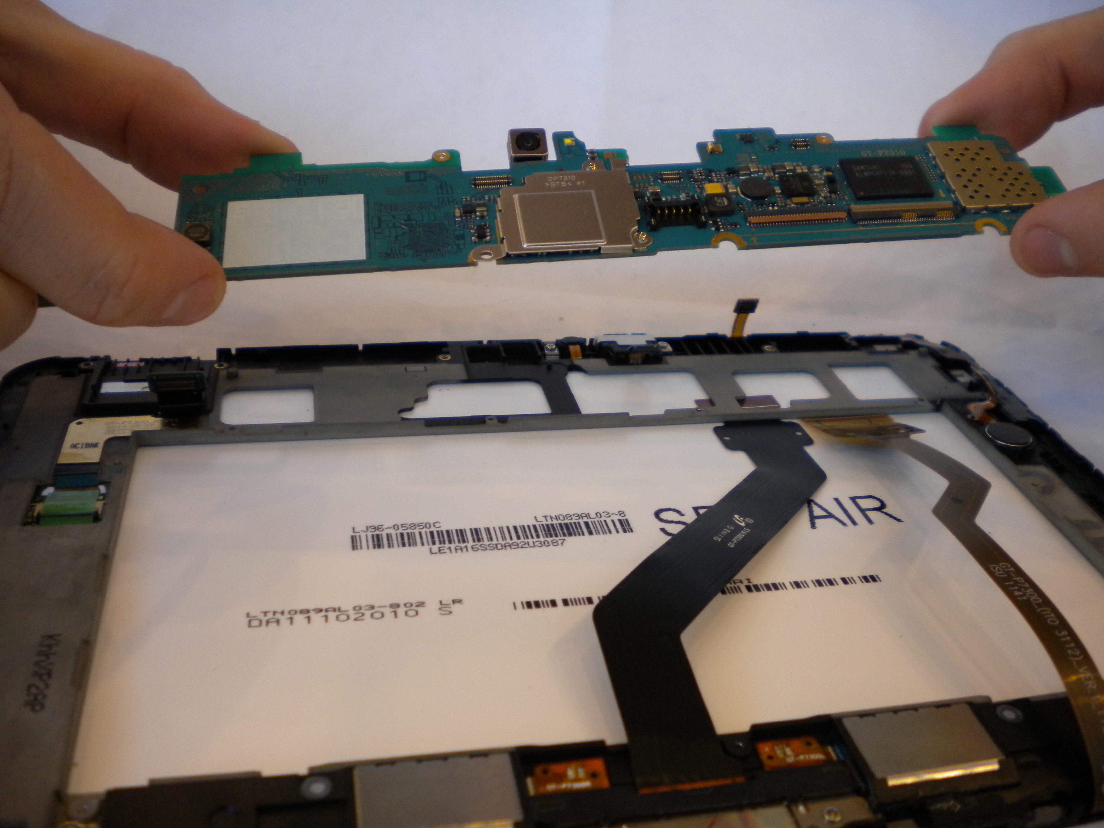 Samsung Galaxy Tab 8.9 Motherboard Replacement - iFixit Repair Guide