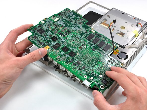 iBook G4 12" 1.33 GHz Logic Board Replacement - iFixit Repair Guide