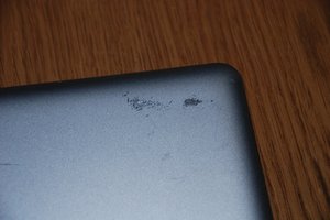 SOLVED: Cosmetic damage on lid, how can I fix it? - MacBook Pro 17 ...