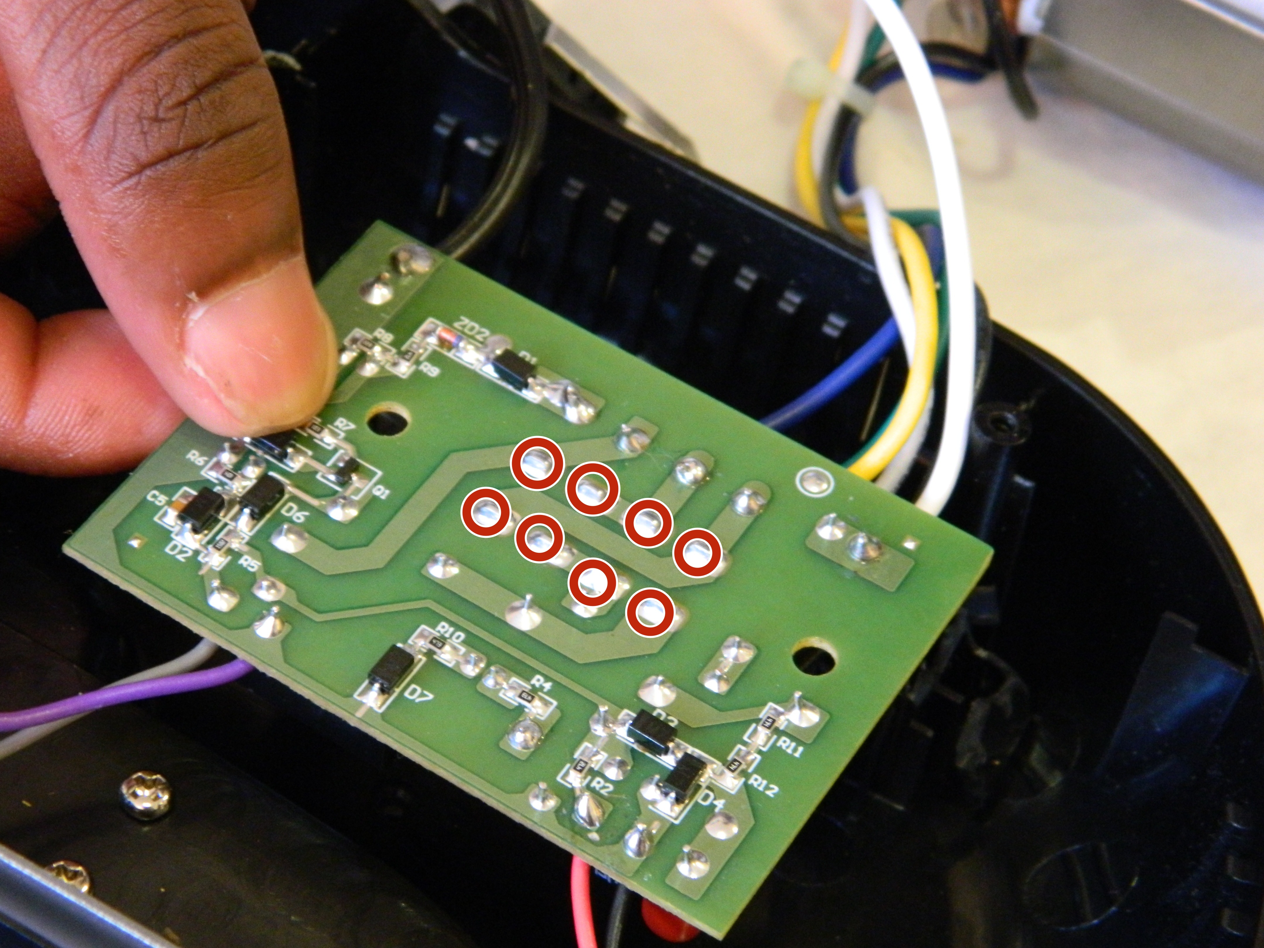 AmazonBasics B00Q3KFX8U Power Switch Replacement - iFixit Repair Guide