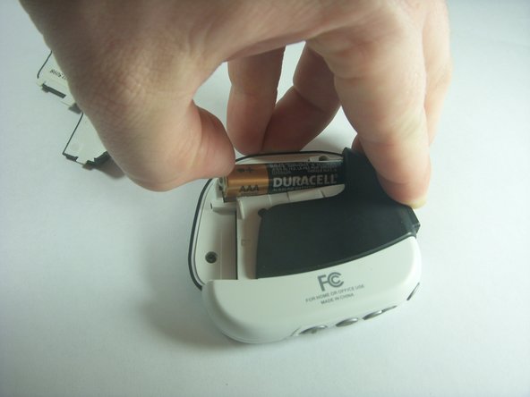 ilo 1Gb Mp3 Player Front External Control Buttons Replacement - iFixit ...