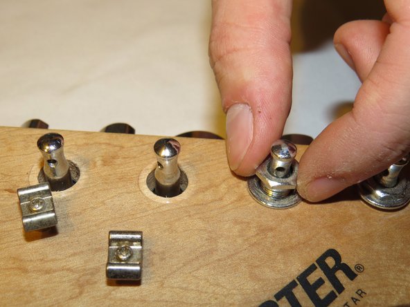 Fender Starcaster Tuning Heads Replacement - iFixit