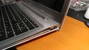 SOLVED: Laptop body damaged, right screen hinge loose, might fall apart ...