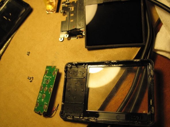 Disassembling Creative ZEN Screen and Battery - iFixit Repair Guide