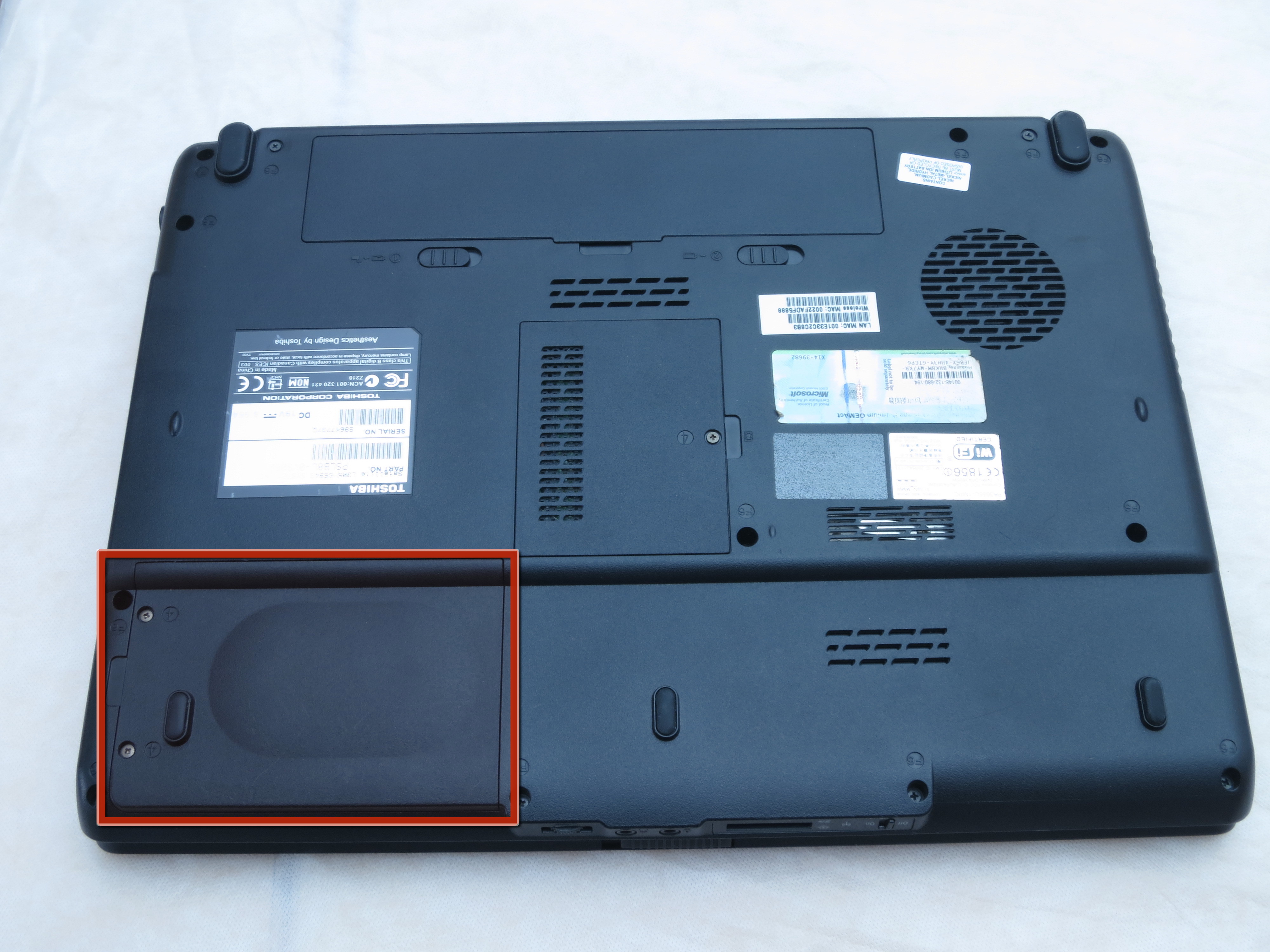 Toshiba Satellite L305-S5946 Hard Drive Replacement - iFixit Repair Guide