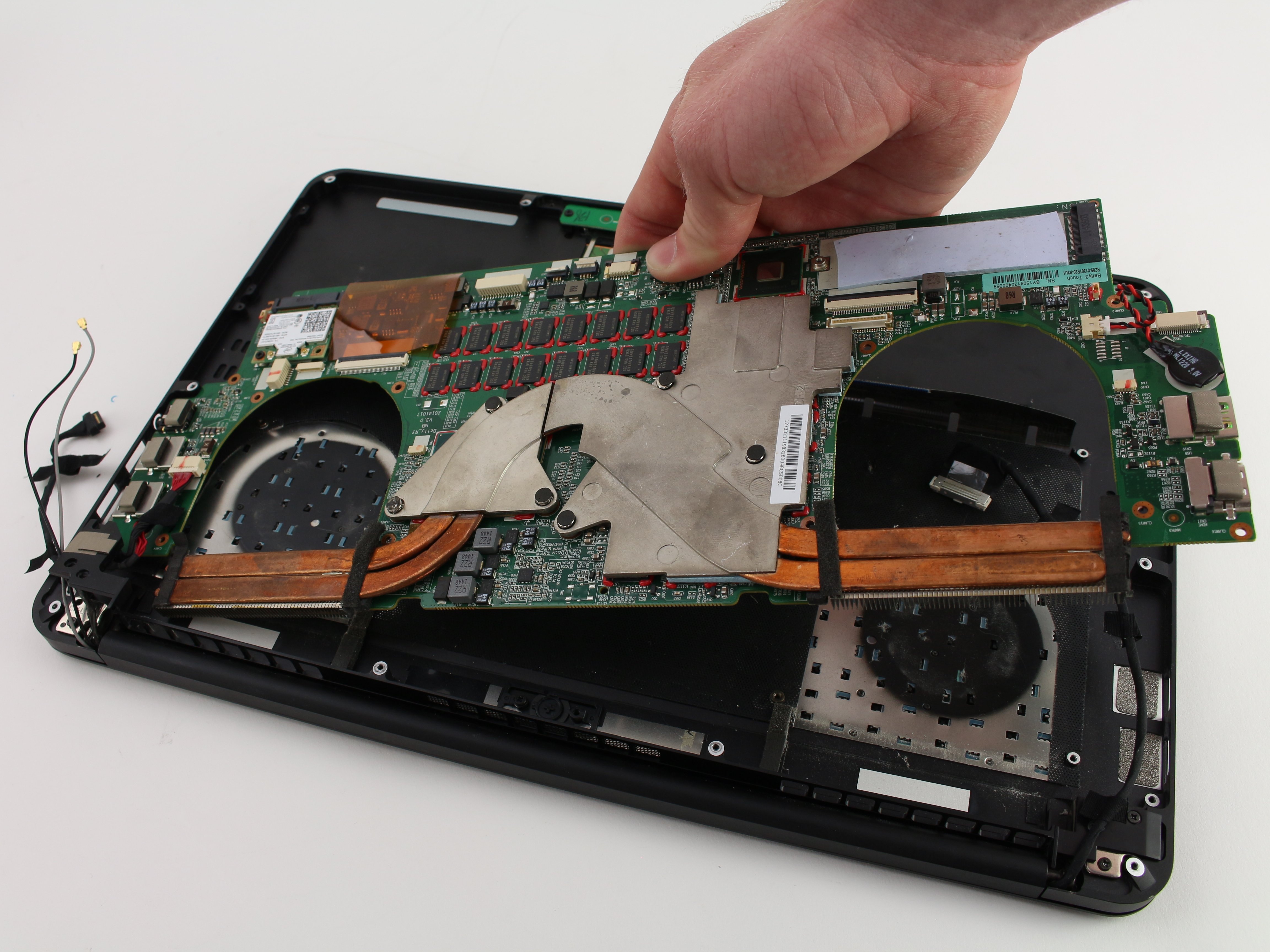 Razer Blade RZ09-0130 2015 Motherboard Replacement - iFixit Repair Guide
