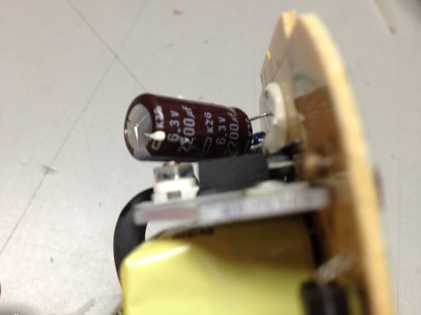 Microsoft XBOX 360 Quick Charge Kit Bad Capacitor Replacement - iFixit