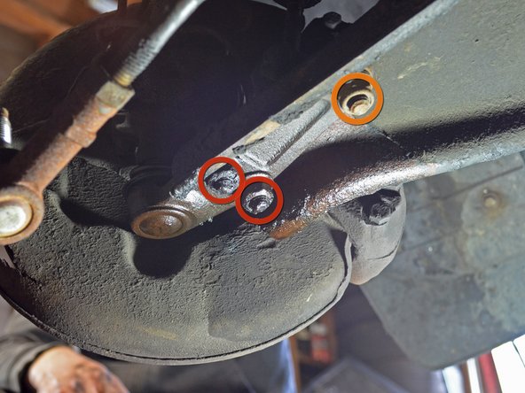 1986-1993 Volvo 240 Front Struts Replacement (1986, 1987, 1988, 1989 ...