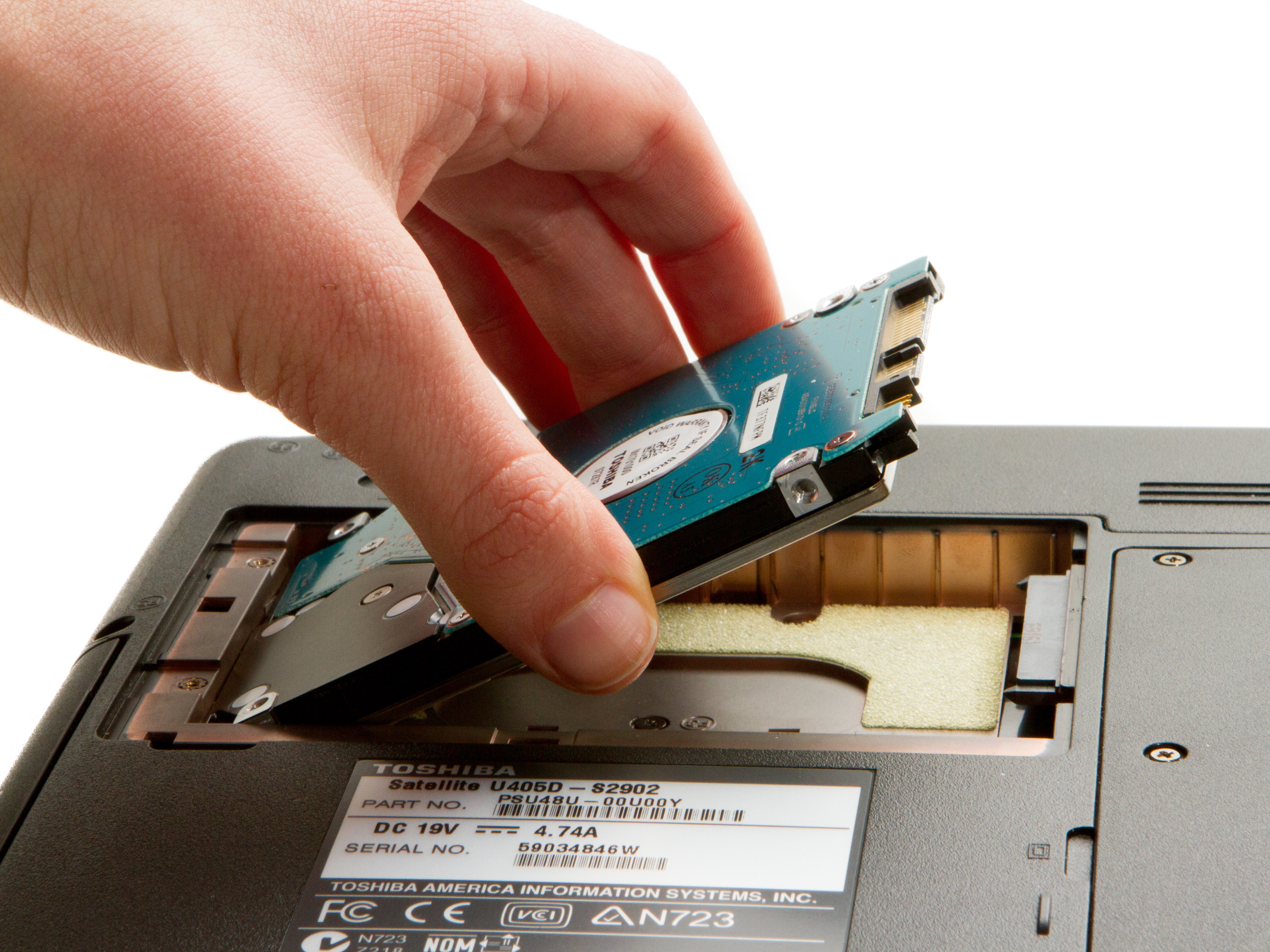 Toshiba Satellite U405D-S2902 Hard Drive Replacement - iFixit Repair Guide