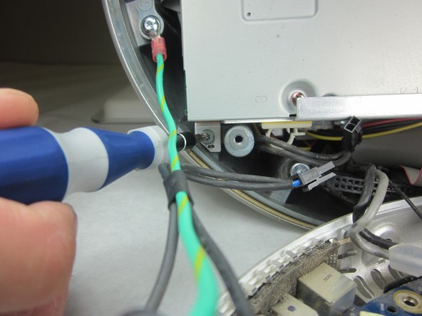 iMac G4 17 800 MHz EMC 1936 Hard Drive Replacement - iFixit