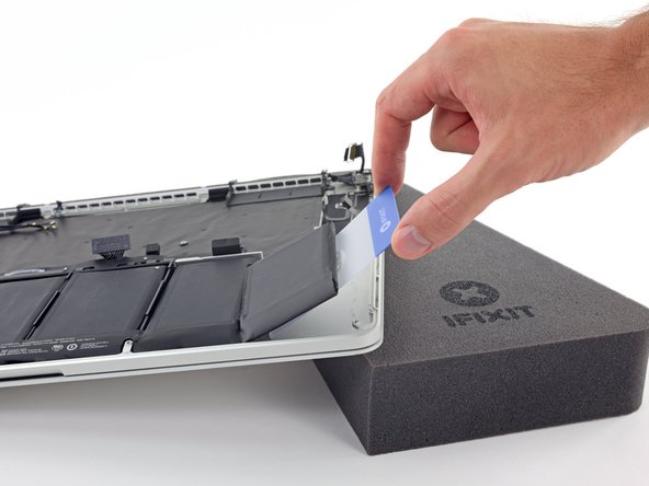 MacBook Pro 15" Retina Display Mid 2012 Battery Replacement - iFixit ...