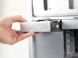 How to Install a Hard Drive Sled Adapter for Mac Pro First Generation ...