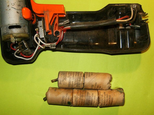 Repairing Black and Decker - TS221 Ranger CD2000 Battery - iFixit