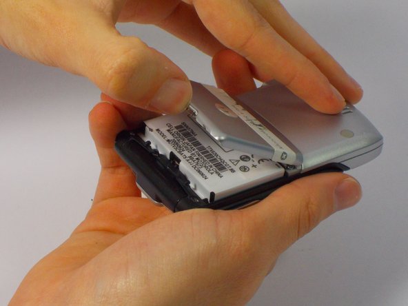 Motorola Razr V3m SIM Card Replacement - iFixit Repair Guide