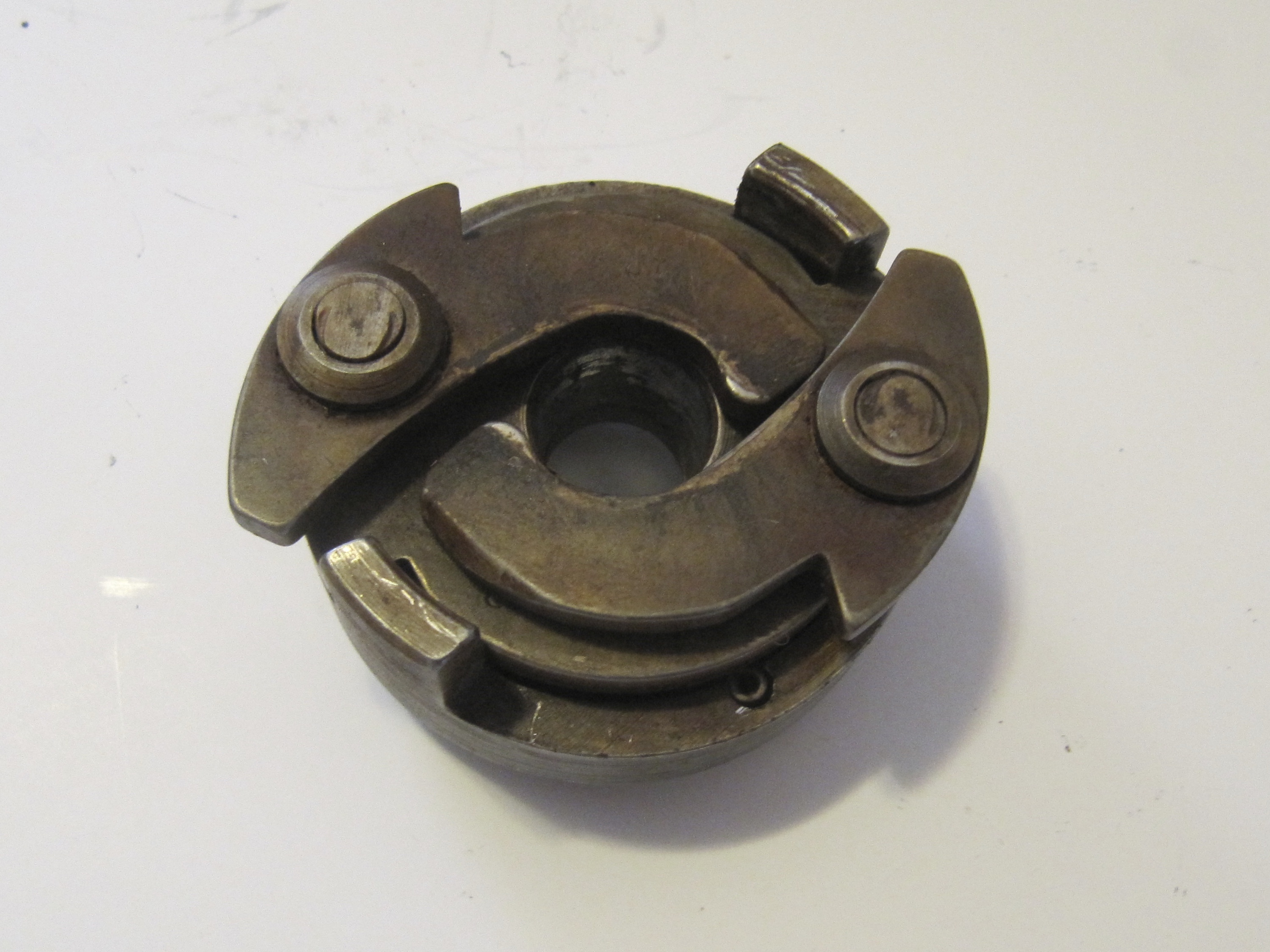 Bendix Magneto Impuse coupling replacement - iFixit