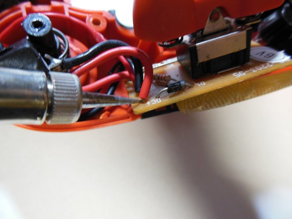 Black and Decker Pivot Plus PD600 Circuit Board Replacement - iFixit