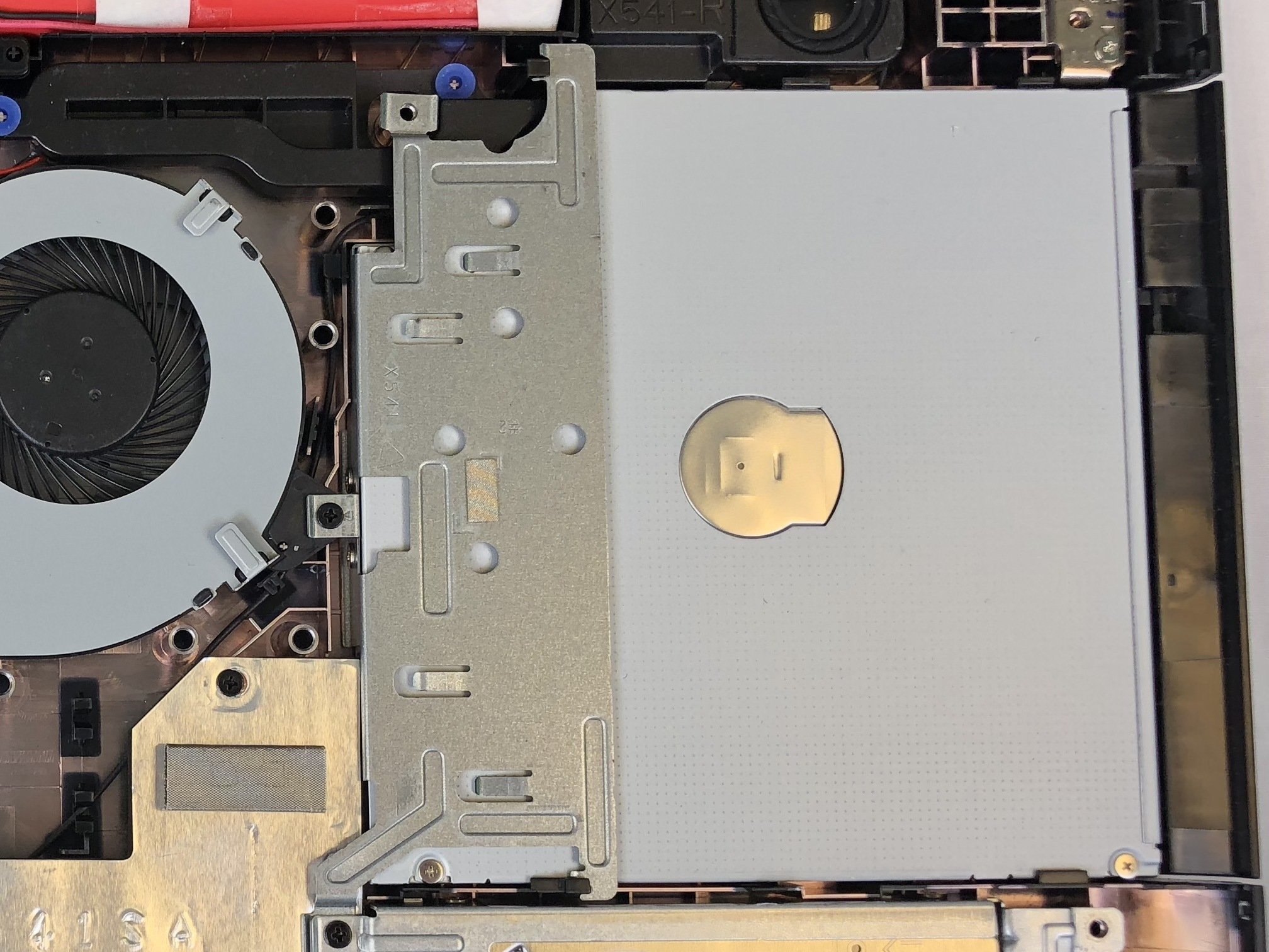 Asus Vivobook Max X541SA-PD0703X CD drive Replacement - iFixit Repair Guide