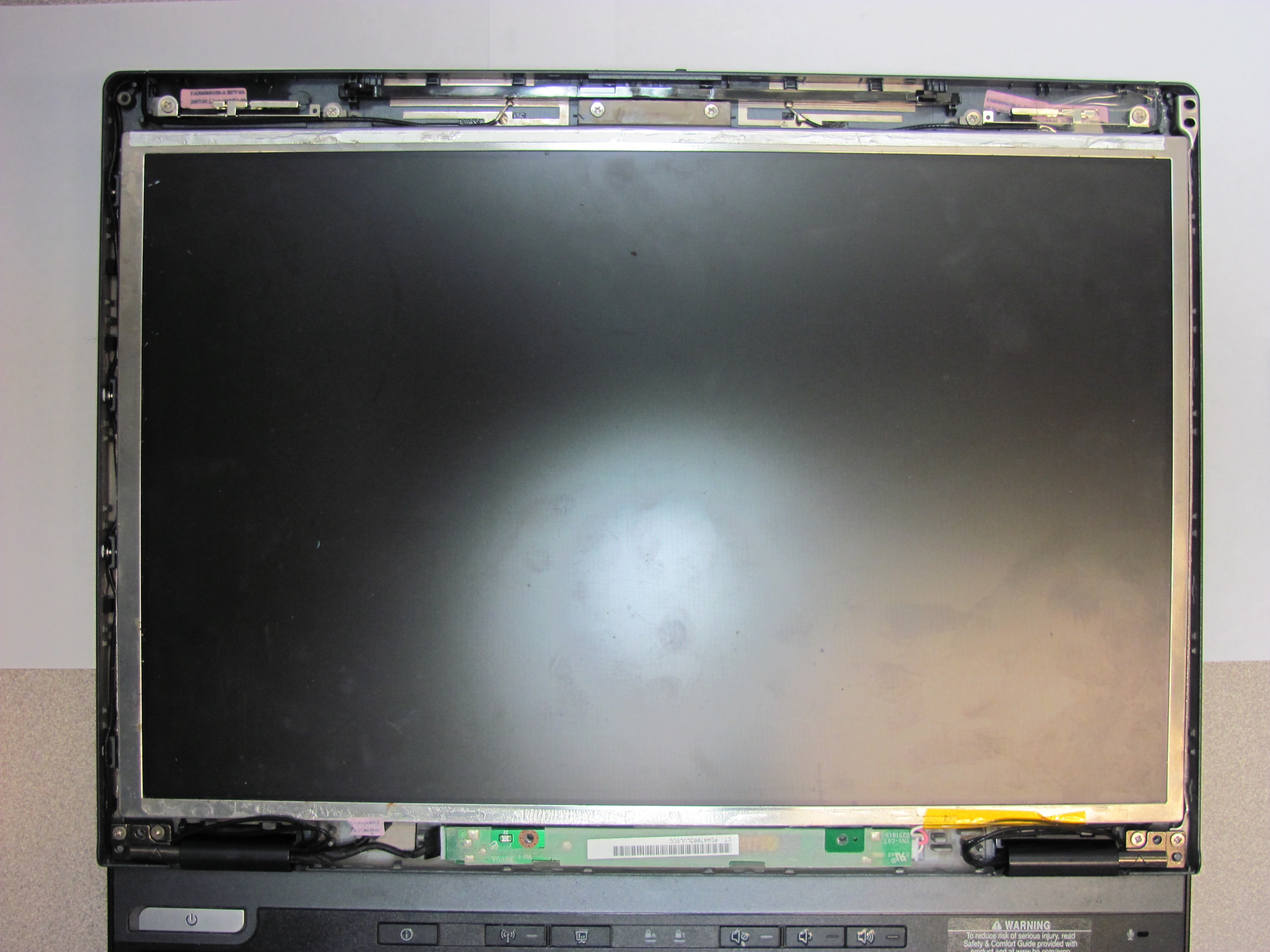 HP Compaq nc6400 Screen Replacement - iFixit Repair Guide