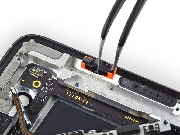 iPad 2 GSM Volume and Power Button Cable Replacement - iFixit Repair Guide