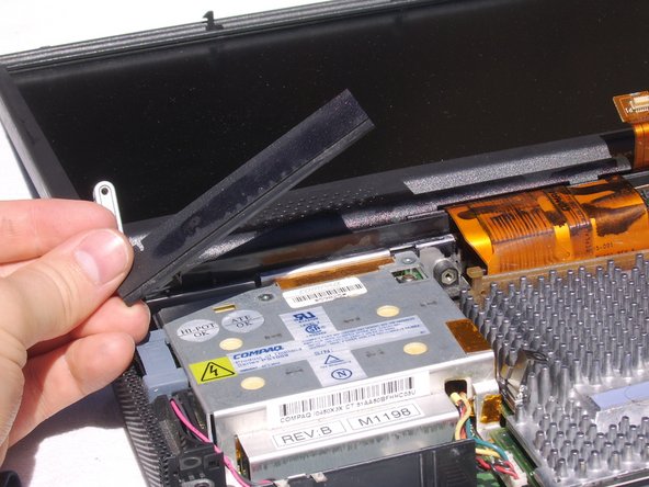 Disassembling the Compaq Armada 7800 - iFixit Repair Guide