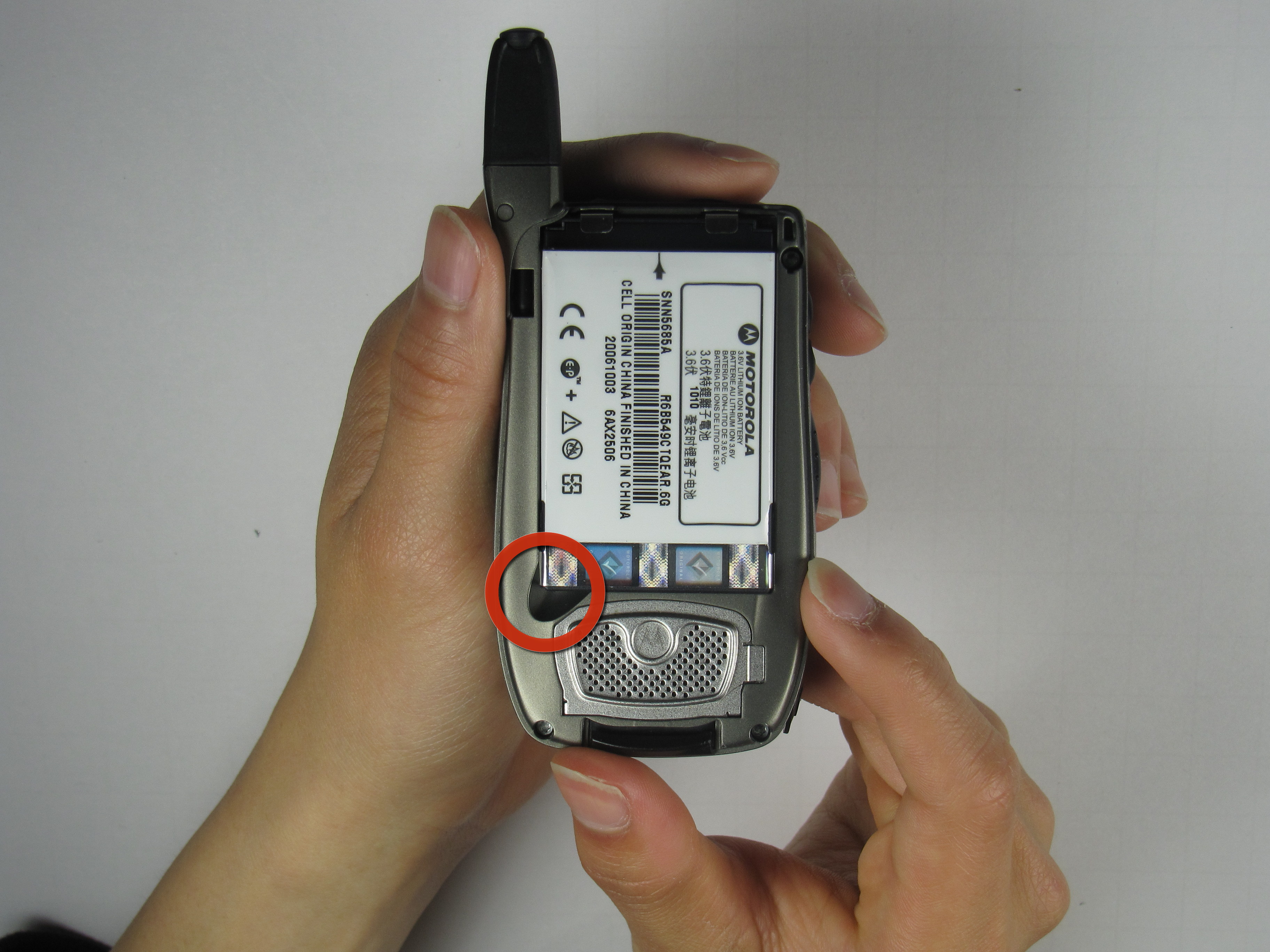 Motorola i850 Battery Replacement - iFixit Repair Guide