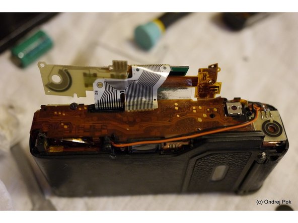 Ricoh GR-1 LCD display missing segments repair - iFixit