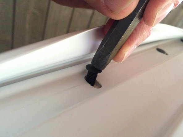 Fasteners for repairing a chest freezer lid - iFixit Repair Guide