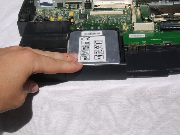 Disassembling the Compaq Armada 7800 - iFixit Repair Guide