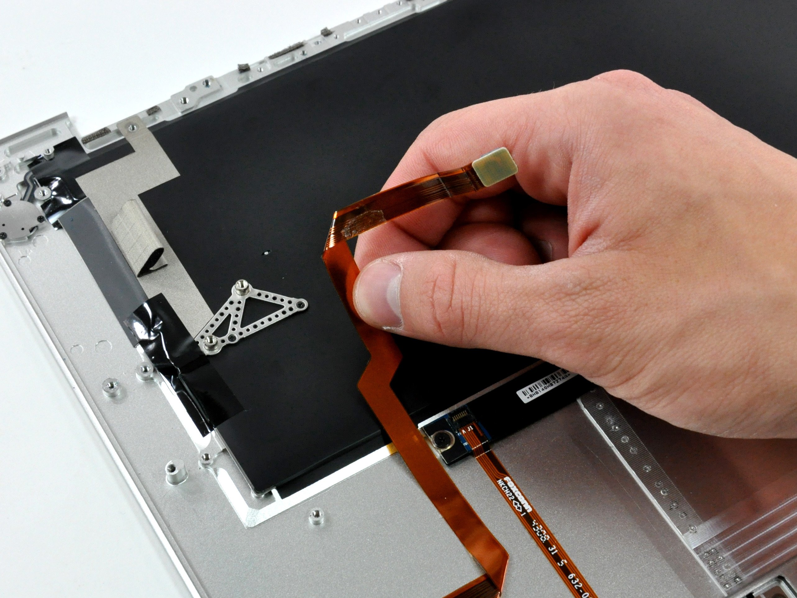 MacBook Air Models A1237 and A1304 Upper Case Replacement - iFixit ...