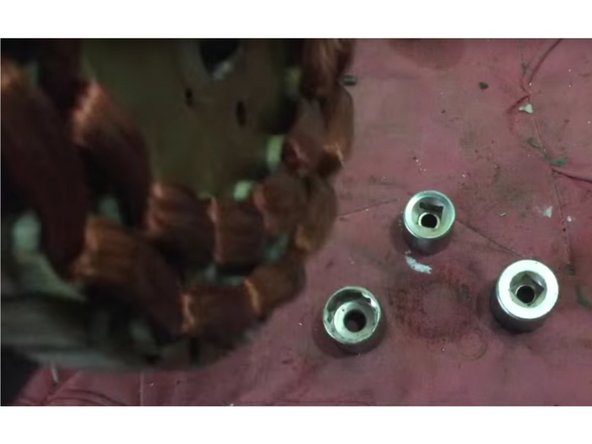 Replacing the ball bearing in Squeaky Ceiling Fan - iFixit Repair Guide